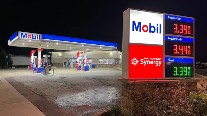 Mobil Mart Gas Station at Northwest Highway and Vail Avenue ...